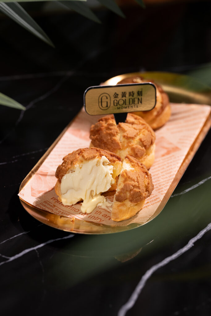 Signature Choux Au Craquelin MSW Puff (10PCS) - Golden Moments | Singapore
